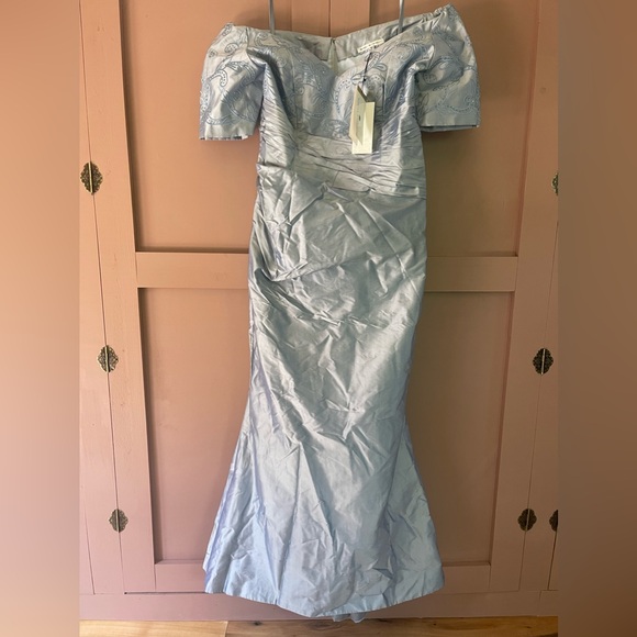 Marisa Baratelli | Dresses | Nwt Marisa Baratelli 0 Thai Silk Gown Motb ...